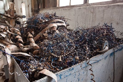 Lean Manufacturing Initiatives: Basics, Benefits and Obstacles